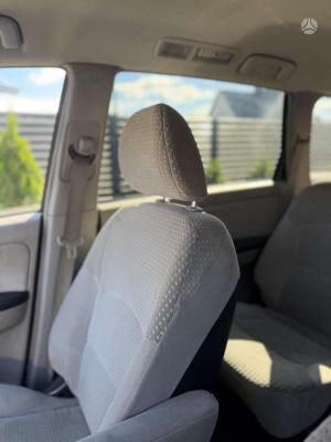 Pelēks Mitsubishi Grandis 2005 Kauņa, ar dzinēja tilpumu 2.38 L un nobraukumu 298 tūkst. km par 1950 €, foto 26 vietnē AUTOMOTO.COM.LV