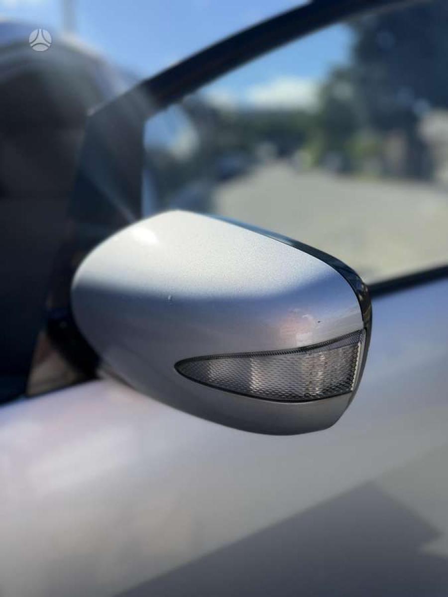 Pelēks Mitsubishi Grandis 2005 Kauņa, ar dzinēja tilpumu 2.38 L un nobraukumu 298 tūkst. km par 1950 €, foto 34 vietnē AUTOMOTO.COM.LV