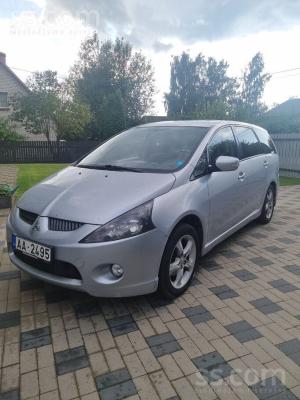 Grey Mitsubishi Grandis 2005 in Riga, with an engine capacity of 2.00 L and mileage of 379 thousand km for 1650 €, photo  on AUTOMOTO.COM.LV