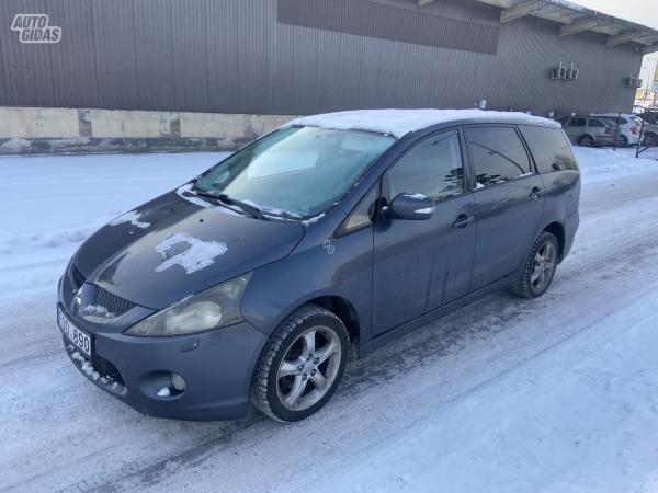 Grey Mitsubishi Grandis 2006 in Klaipeda, with an engine capacity of 2.00 L and mileage of 300 thousand km for 750 €, photo 1 on AUTOMOTO.COM.LV