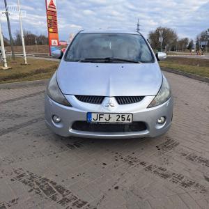 Pelēks Mitsubishi Grandis 2006 Alīta, ar dzinēja tilpumu 2.00 L un nobraukumu 342 tūkst. km par 999 €, foto 4 vietnē AUTOMOTO.COM.LV
