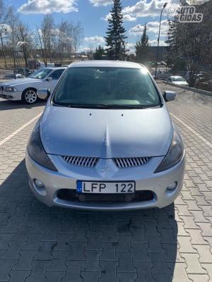 Pelēks Mitsubishi Grandis 2006 Kauņa, ar dzinēja tilpumu 2.00 L un nobraukumu 400 tūkst. km par 800 €, foto 4 vietnē AUTOMOTO.COM.LV