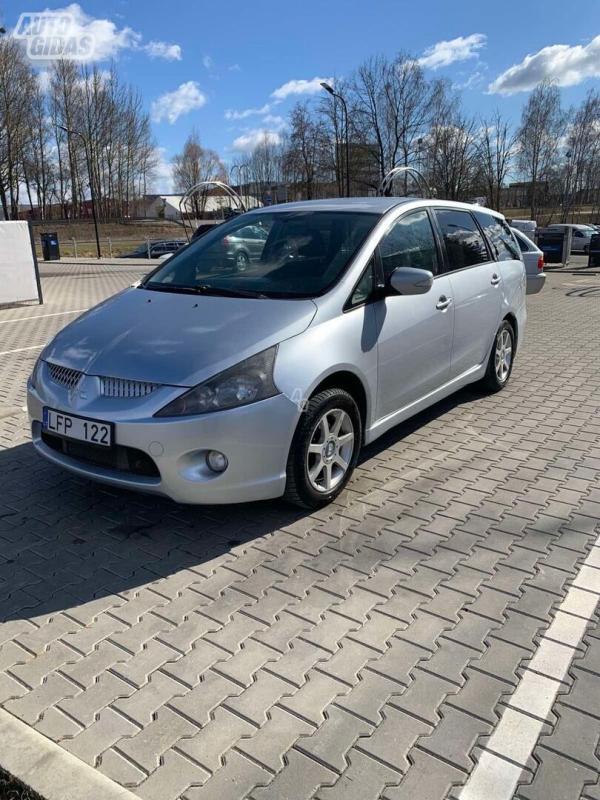 Grey Mitsubishi Grandis 2006 in Kaunas, with an engine capacity of 2.00 L and mileage of 400 thousand km for 800 €, photo 5 on AUTOMOTO.COM.LV