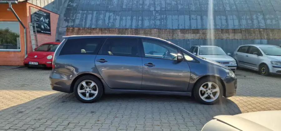 Pelēks Mitsubishi Grandis 2006 Valmiera, ar dzinēja tilpumu 2.00 L un nobraukumu 393 tūkst. km par 1900 €, foto 3 vietnē AUTOMOTO.COM.LV