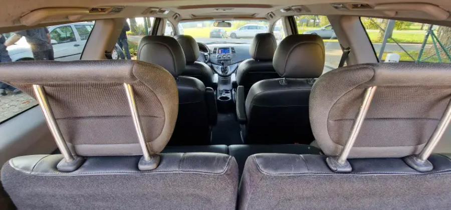 Pelēks Mitsubishi Grandis 2006 Valmiera, ar dzinēja tilpumu 2.00 L un nobraukumu 393 tūkst. km par 1900 €, foto 12 vietnē AUTOMOTO.COM.LV