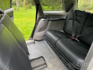 Grey Mitsubishi Grandis 2006 in Riga, with an engine capacity of 2.00 L and mileage of 302 thousand km for 220 €, photo 11 on AUTOMOTO.COM.LV