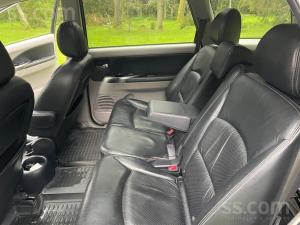 Grey Mitsubishi Grandis 2006 in Riga, with an engine capacity of 2.00 L and mileage of 302 thousand km for 220 €, photo 18 on AUTOMOTO.COM.LV