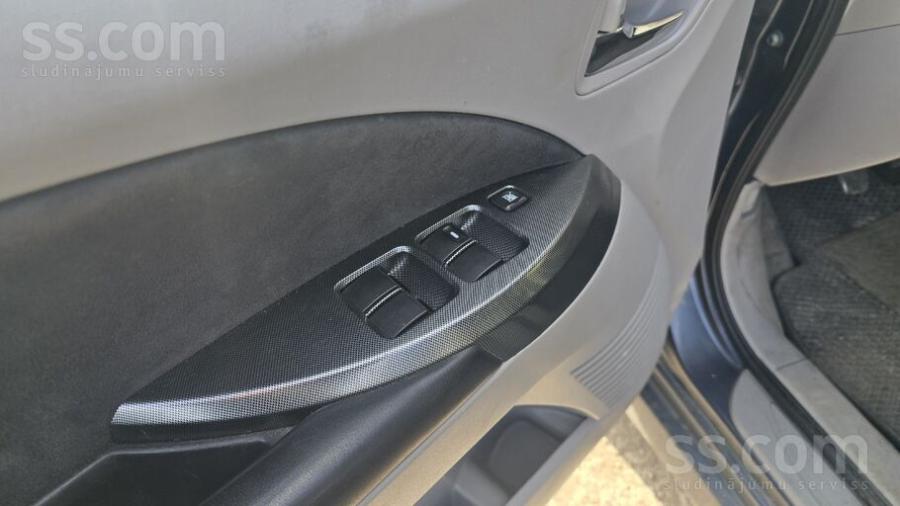 Pelēks Mitsubishi Grandis 2007 Valmiera, ar dzinēja tilpumu 2.00 L un nobraukumu 0 tūkst. km par 1799 €, foto 6 vietnē AUTOMOTO.COM.LV
