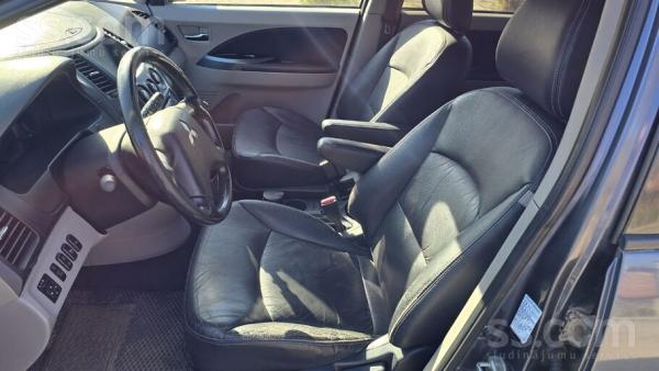 Pelēks Mitsubishi Grandis 2007 Valmiera, ar dzinēja tilpumu 2.00 L un nobraukumu 0 tūkst. km par 1799 €, foto 6 vietnē AUTOMOTO.COM.LV