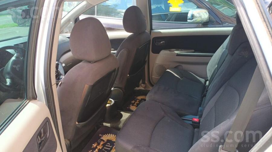 Pelēks Mitsubishi Grandis 2007 Rīga, ar dzinēja tilpumu 2.00 L un nobraukumu 309 tūkst. km par 1399 €, foto 5 vietnē AUTOMOTO.COM.LV