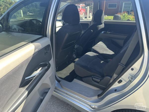 Mitsubishi Grandis 2007 Alīta vietnē Pelēks Mitsubishi Grandis 2007 Alīta, ar dzinēja tilpumu 2.00 L un nobraukumu 342 tūkst. km par 1700 €, foto 9 vietnē AUTOMOTO.COM.LV