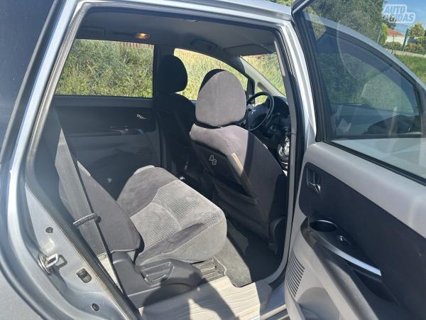 Mitsubishi Grandis 2007 Alīta vietnē Pelēks Mitsubishi Grandis 2007 Alīta, ar dzinēja tilpumu 2.00 L un nobraukumu 342 tūkst. km par 1700 €, foto 10 vietnē AUTOMOTO.COM.LV