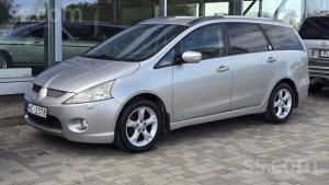 Pelēks Mitsubishi Grandis 2008 Rīga, ar dzinēja tilpumu 2.40 L un nobraukumu 158 tūkst. km par 6500 €, foto 4 vietnē AUTOMOTO.COM.LV