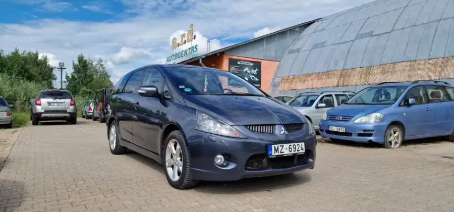 Pelēks Mitsubishi Grandis 2008 Valmiera, ar dzinēja tilpumu 2.00 L un nobraukumu 183 tūkst. km par 1550 €, foto 1 vietnē AUTOMOTO.COM.LV