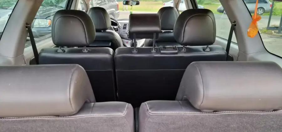 Pelēks Mitsubishi Grandis 2008 Valmiera, ar dzinēja tilpumu 2.00 L un nobraukumu 183 tūkst. km par 1550 €, foto 12 vietnē AUTOMOTO.COM.LV