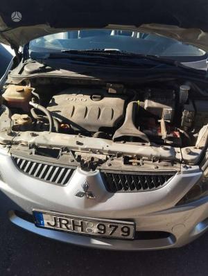Grey Mitsubishi Grandis 2008 in Jonava, with an engine capacity of 1.97 L and mileage of 345 thousand km for 1300 €, photo 4 on AUTOMOTO.COM.LV