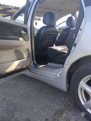 Grey Mitsubishi Grandis 2008 in Jonava, with an engine capacity of 1.97 L and mileage of 345 thousand km for 1300 €, photo 6 on AUTOMOTO.COM.LV