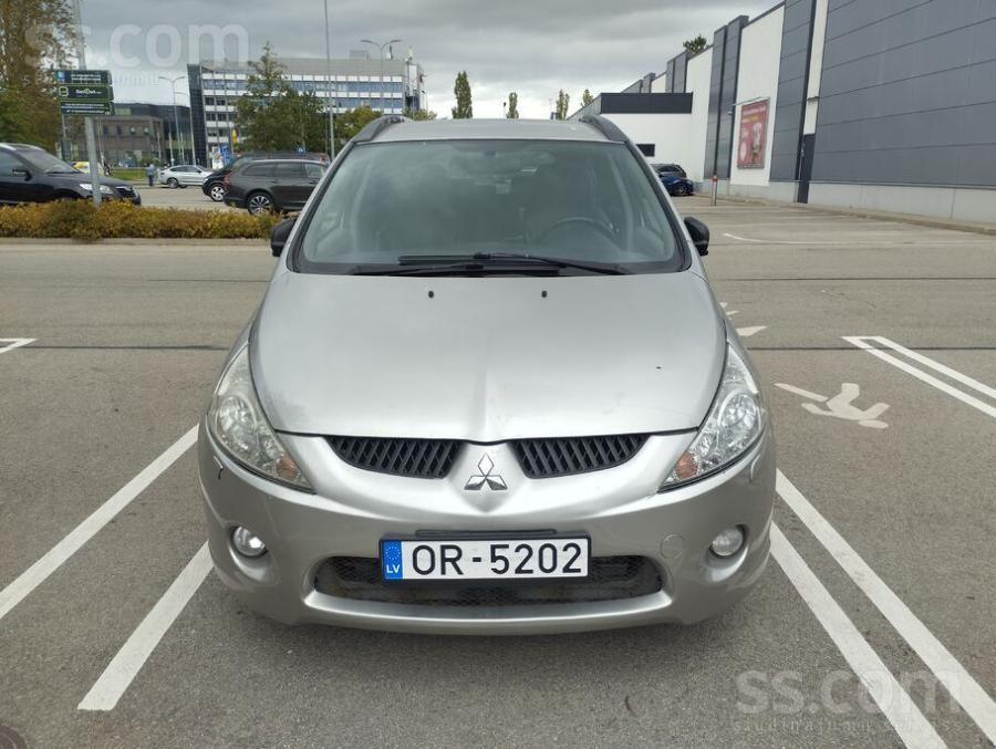 Grey Mitsubishi Grandis 2008 in Riga, with an engine capacity of 2.40 L and mileage of 0 thousand km for 3800 €, photo 1 on AUTOMOTO.COM.LV