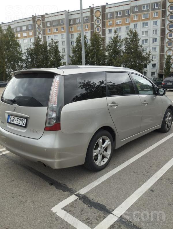 Grey Mitsubishi Grandis 2008 in Riga, with an engine capacity of 2.40 L and mileage of 0 thousand km for 3800 €, photo 4 on AUTOMOTO.COM.LV