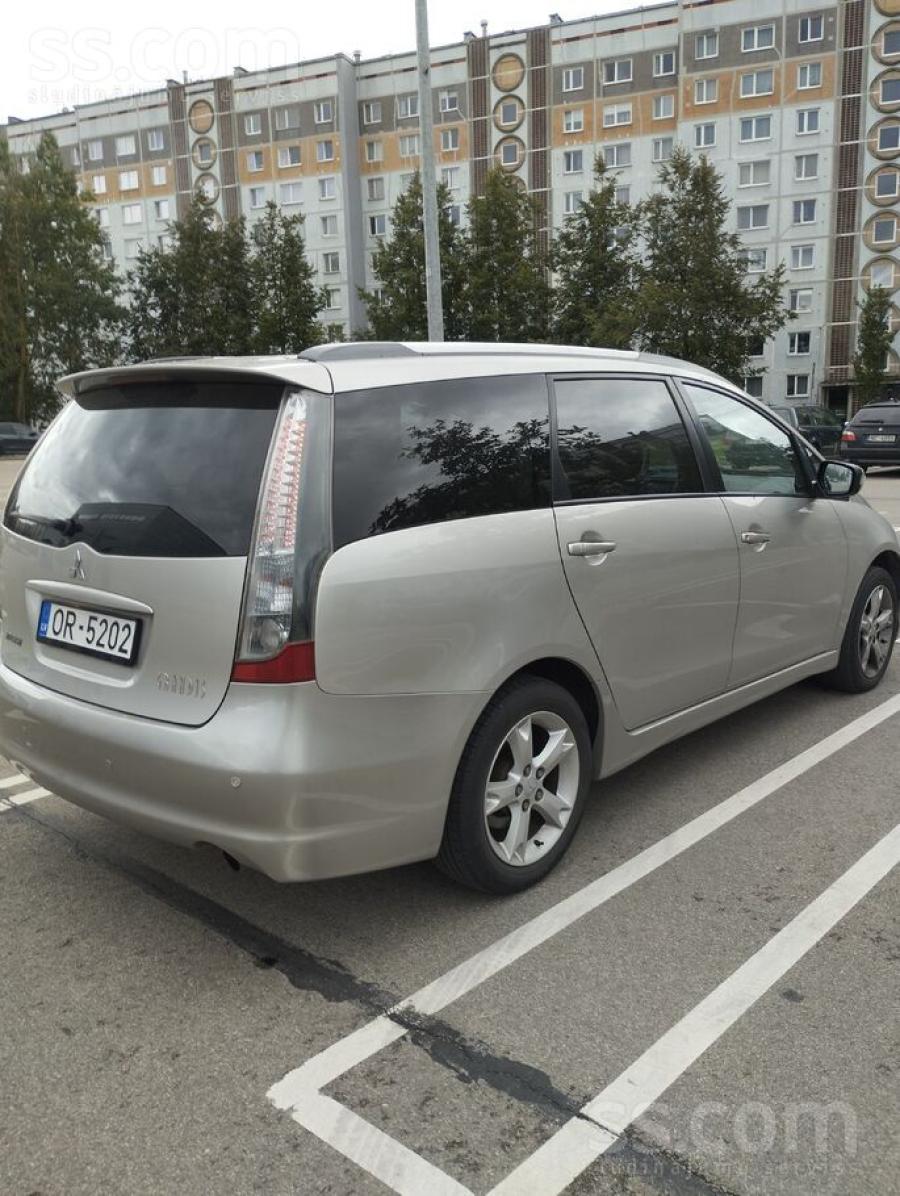 Grey Mitsubishi Grandis 2008 in Riga, with an engine capacity of 2.40 L and mileage of 0 thousand km for 3800 €, photo 4 on AUTOMOTO.COM.LV