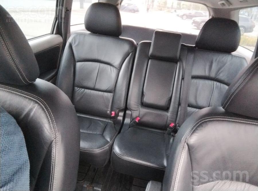 Grey Mitsubishi Grandis 2008 in Riga, with an engine capacity of 2.40 L and mileage of 0 thousand km for 3800 €, photo 10 on AUTOMOTO.COM.LV