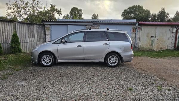 Grey Mitsubishi Grandis 2008 in Ventspils, with an engine capacity of 2.00 L and mileage of 385 thousand km for 2495 €, photo 3 on AUTOMOTO.COM.LV