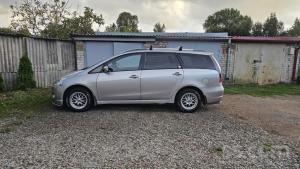 Grey Mitsubishi Grandis 2008 in Ventspils, with an engine capacity of 2.00 L and mileage of 385 thousand km for 2495 €, photo 3 on AUTOMOTO.COM.LV