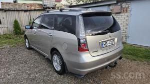 Grey Mitsubishi Grandis 2008 in Ventspils, with an engine capacity of 2.00 L and mileage of 385 thousand km for 2495 €, photo 4 on AUTOMOTO.COM.LV