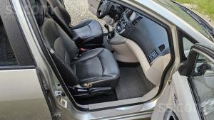 Grey Mitsubishi Grandis 2008 in Ventspils, with an engine capacity of 2.00 L and mileage of 385 thousand km for 2495 €, photo 14 on AUTOMOTO.COM.LV