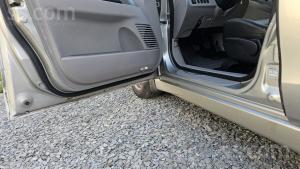 Grey Mitsubishi Grandis 2008 in Ventspils, with an engine capacity of 2.00 L and mileage of 385 thousand km for 2495 €, photo 19 on AUTOMOTO.COM.LV