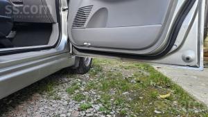 Grey Mitsubishi Grandis 2008 in Ventspils, with an engine capacity of 2.00 L and mileage of 385 thousand km for 2495 €, photo 22 on AUTOMOTO.COM.LV