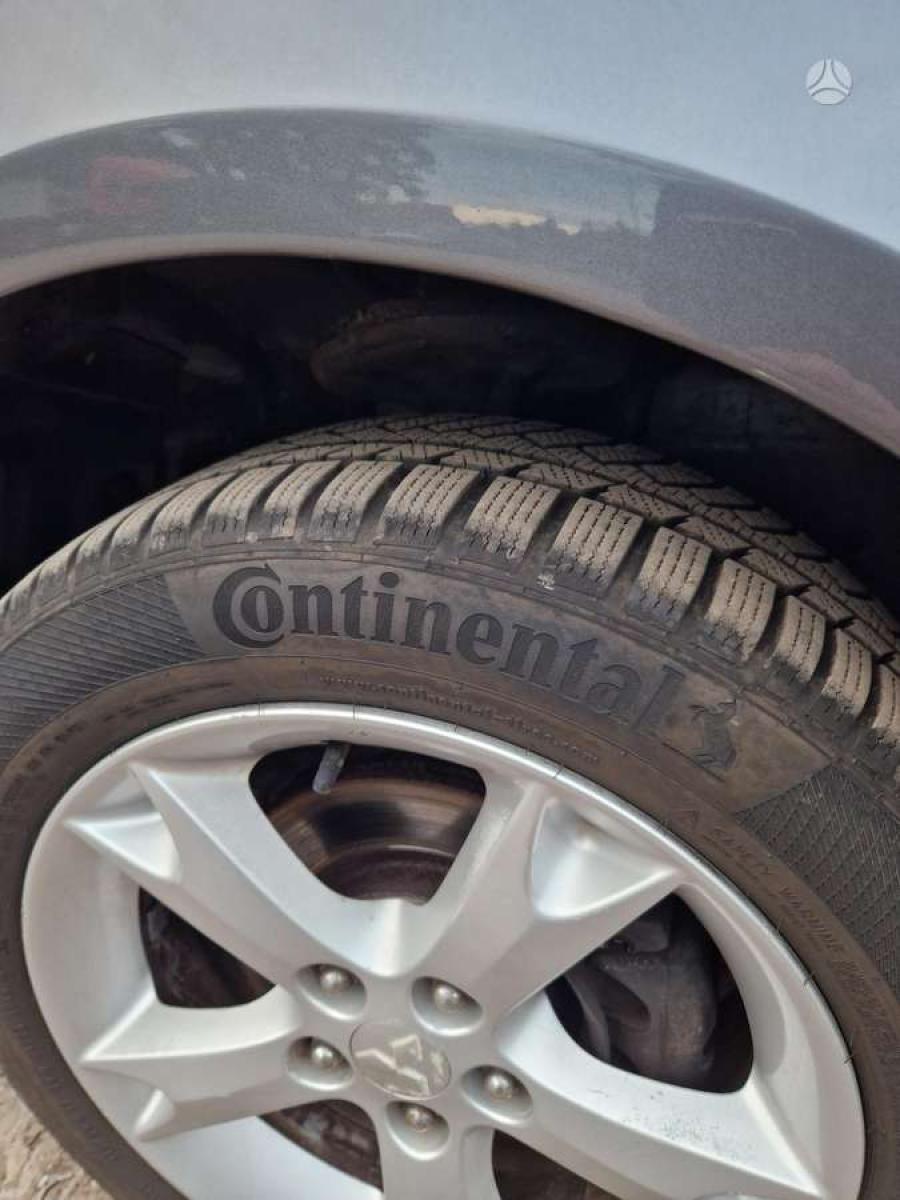 Pelēks Mitsubishi Grandis 2010 Raseiniai, ar dzinēja tilpumu 2.00 L un nobraukumu 240 tūkst. km par 2350 €, foto 24 vietnē AUTOMOTO.COM.LV