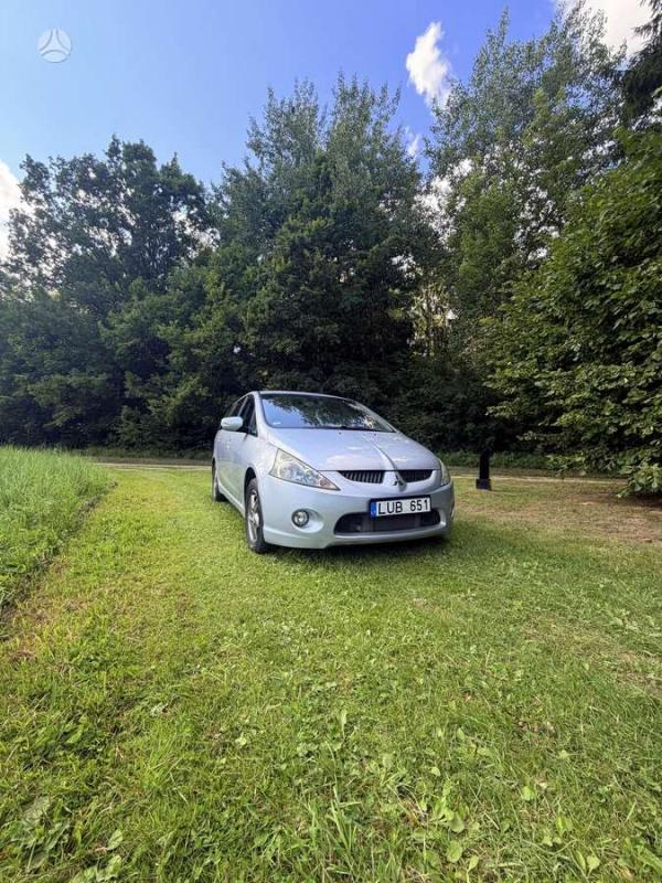 Pelēks Mitsubishi Grandis 2010 Radviliškis, ar dzinēja tilpumu 1.97 L un nobraukumu 222 tūkst. km par 2500 €, foto 1 vietnē AUTOMOTO.COM.LV