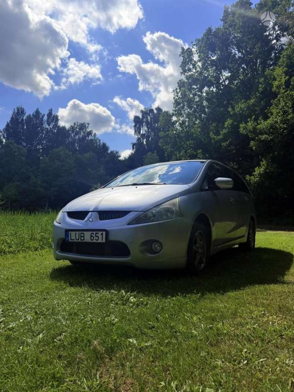 Pelēks Mitsubishi Grandis 2010 Radviliškis, ar dzinēja tilpumu 1.97 L un nobraukumu 222 tūkst. km par 2500 €, foto 2 vietnē AUTOMOTO.COM.LV