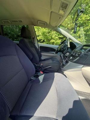 Grey Mitsubishi Grandis 2010 in Radviliskis, with an engine capacity of 1.97 L and mileage of 222 thousand km for 2500 €, photo 10 on AUTOMOTO.COM.LV