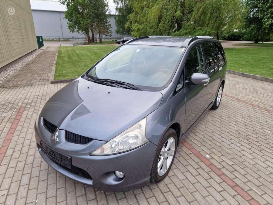 Pelēks Mitsubishi Grandis 2010 Raseiniai, ar dzinēja tilpumu 1.97 L un nobraukumu 240 tūkst. km par 2750 €, foto 1 vietnē AUTOMOTO.COM.LV