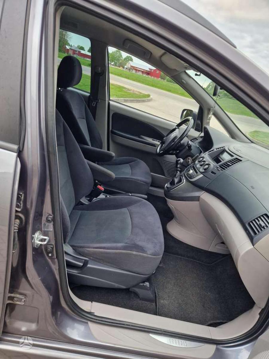 Pelēks Mitsubishi Grandis 2010 Raseiniai, ar dzinēja tilpumu 1.97 L un nobraukumu 240 tūkst. km par 2750 €, foto 6 vietnē AUTOMOTO.COM.LV