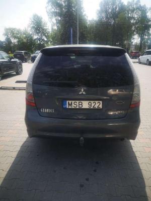 Grey Mitsubishi Grandis 2010 in Vilnius, with an engine capacity of 1.97 L and mileage of 388 thousand km for 2350 €, photo 6 on AUTOMOTO.COM.LV