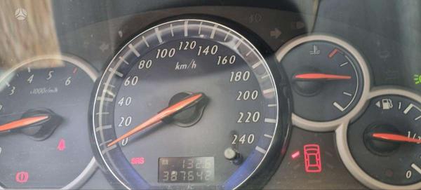 Grey Mitsubishi Grandis 2010 in Vilnius, with an engine capacity of 1.97 L and mileage of 388 thousand km for 2350 €, photo 6 on AUTOMOTO.COM.LV