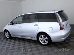 Серый Мицубиси Грандис 2004 в Таллин, объемом двигателя 2.40 л и пробегом 183 тыс. км за 1599 €, фото 5 на AUTOMOTO.COM.LV