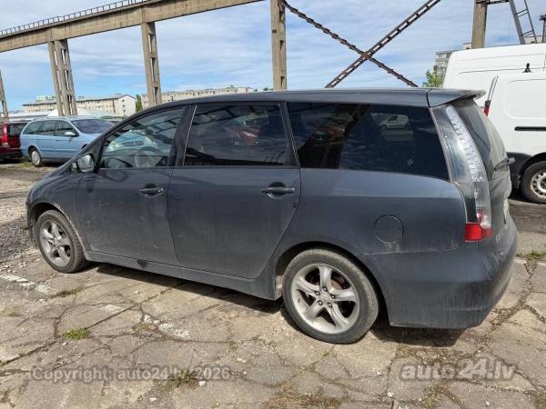 Grey Mitsubishi Grandis 2005 in Tallinn, with an engine capacity of 2.00 L and mileage of 381 thousand km for 999 €, photo 4 on AUTOMOTO.COM.LV