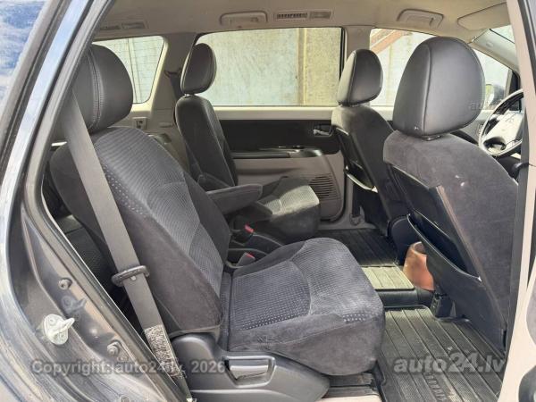 Grey Mitsubishi Grandis 2005 in Tallinn, with an engine capacity of 2.00 L and mileage of 381 thousand km for 999 €, photo 7 on AUTOMOTO.COM.LV