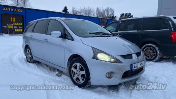 Pelēks Mitsubishi Grandis 2006 Tallina, ar dzinēja tilpumu 2.00 L un nobraukumu 340 tūkst. km par 2500 €, foto 2 vietnē AUTOMOTO.COM.LV