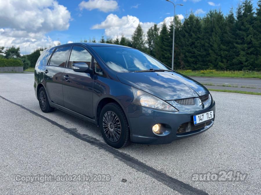 Grey Mitsubishi Grandis 2007 in Tartu, with an engine capacity of 2.00 L and mileage of 250 thousand km for 3200 €, photo 3 on AUTOMOTO.COM.LV