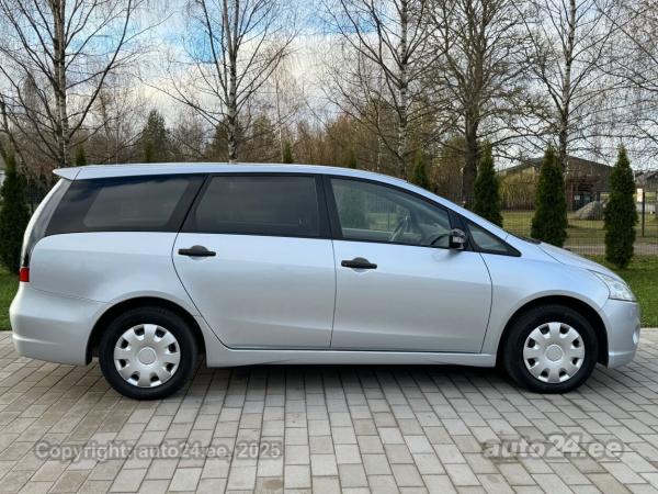 Grey Mitsubishi Grandis 2008 in Tartu, with an engine capacity of 2.00 L and mileage of 209 thousand km for 3490 €, photo 11 on AUTOMOTO.COM.LV