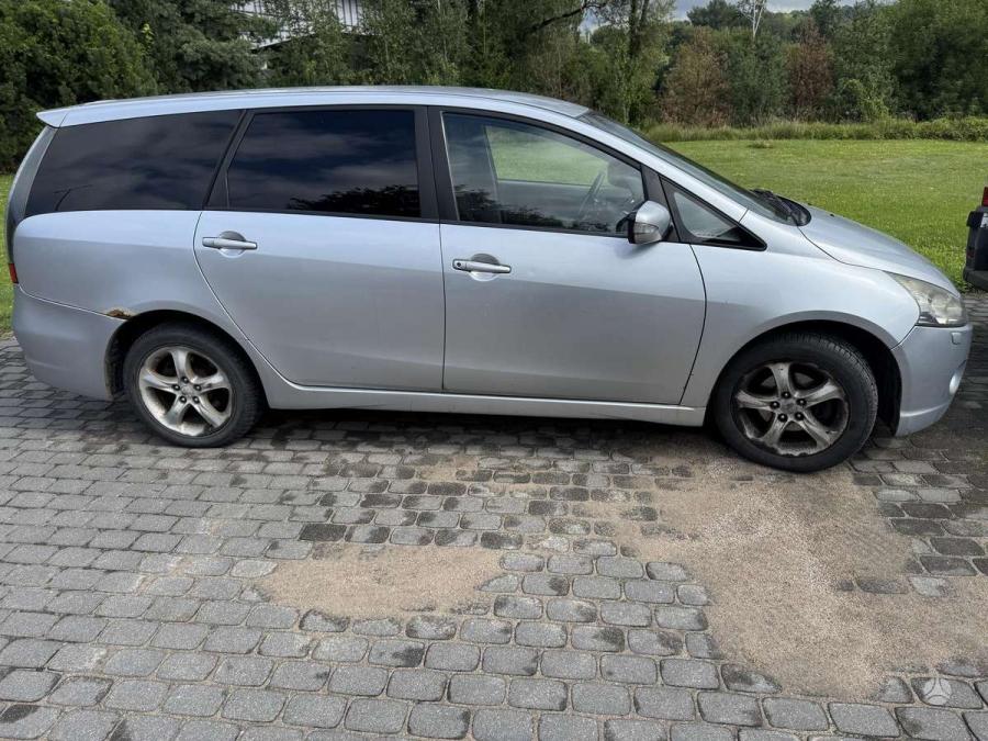 Grey Mitsubishi Grandis 2008 in Vilnius, with an engine capacity of 2.40 L and mileage of 190 thousand km for 1850 €, photo 4 on AUTOMOTO.COM.LV
