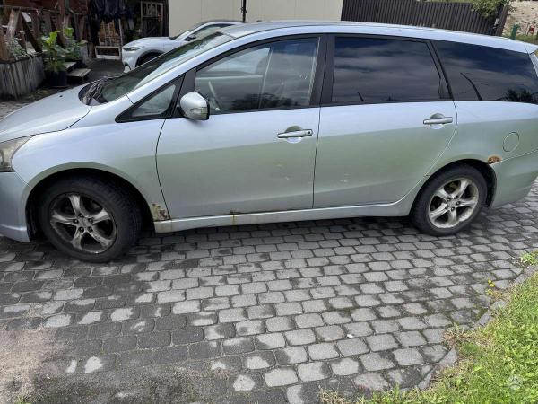 Grey Mitsubishi Grandis 2008 in Vilnius, with an engine capacity of 2.40 L and mileage of 190 thousand km for 1850 €, photo 5 on AUTOMOTO.COM.LV