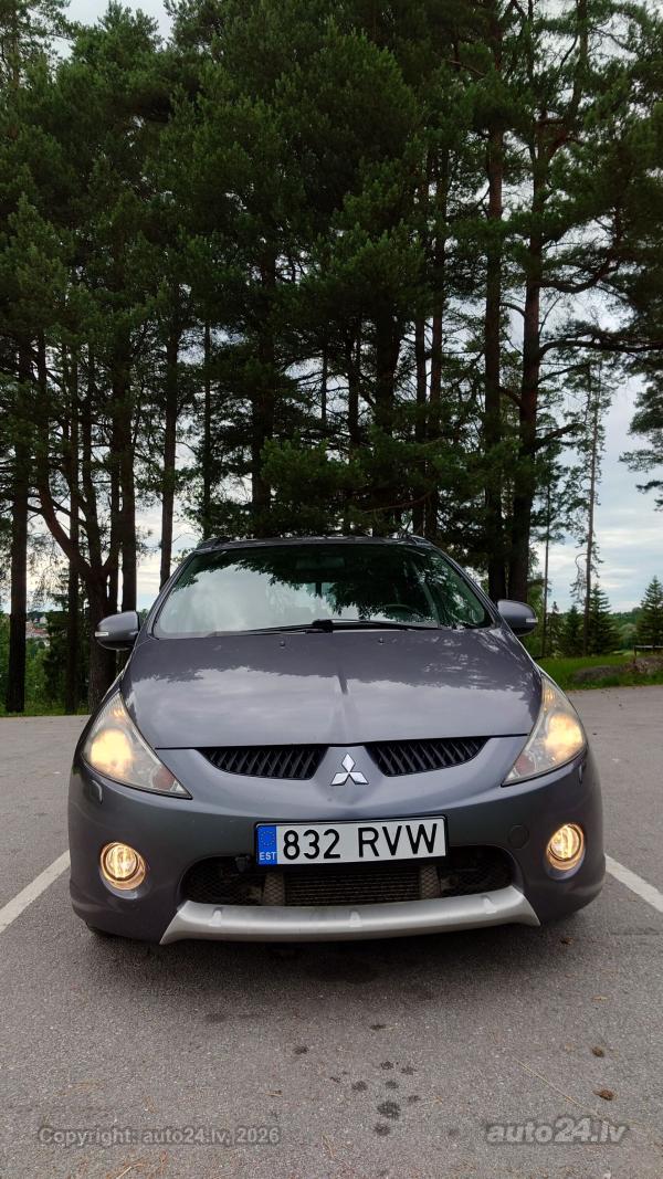 Grey Mitsubishi Grandis 2009 in Tallinn, with an engine capacity of 2.00 L and mileage of 319 thousand km for 2900 €, photo 10 on AUTOMOTO.COM.LV