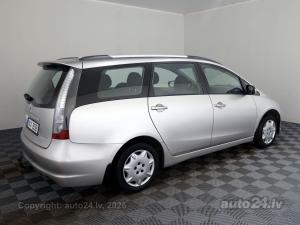 Pelēks Mitsubishi Grandis 2010 Tallina, ar dzinēja tilpumu 2.40 L un nobraukumu 334 tūkst. km par 1799 €, foto 4 vietnē AUTOMOTO.COM.LV