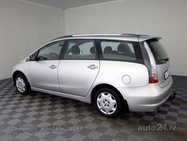 Pelēks Mitsubishi Grandis 2010 Tallina, ar dzinēja tilpumu 2.40 L un nobraukumu 334 tūkst. km par 1199 €, foto 4 vietnē AUTOMOTO.COM.LV